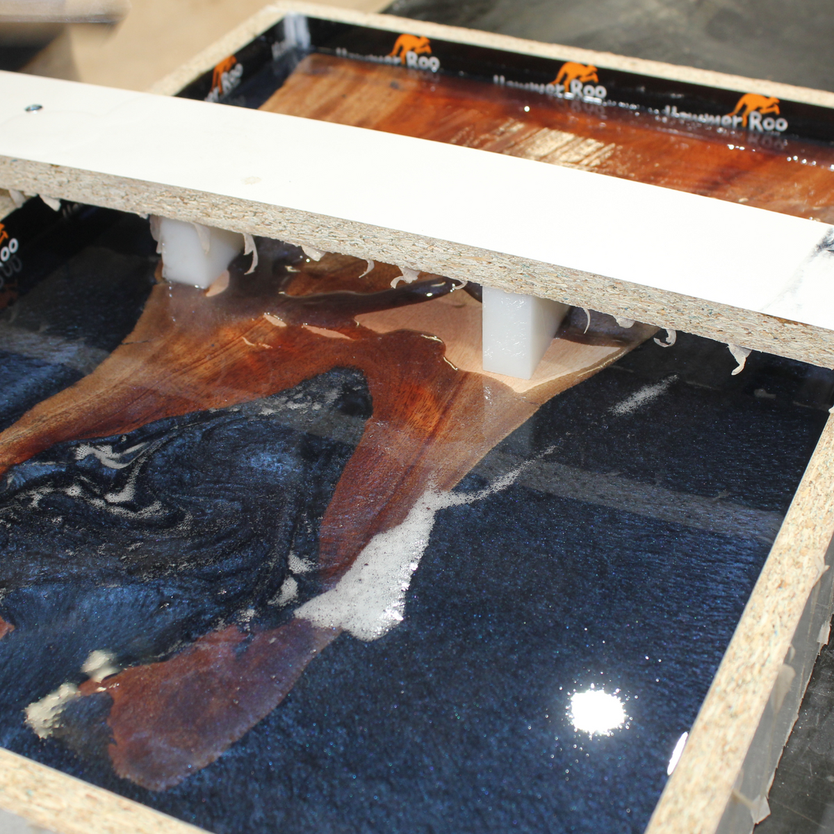 How To: Preparing & Pouring Epoxy Resin – Hammer Roo