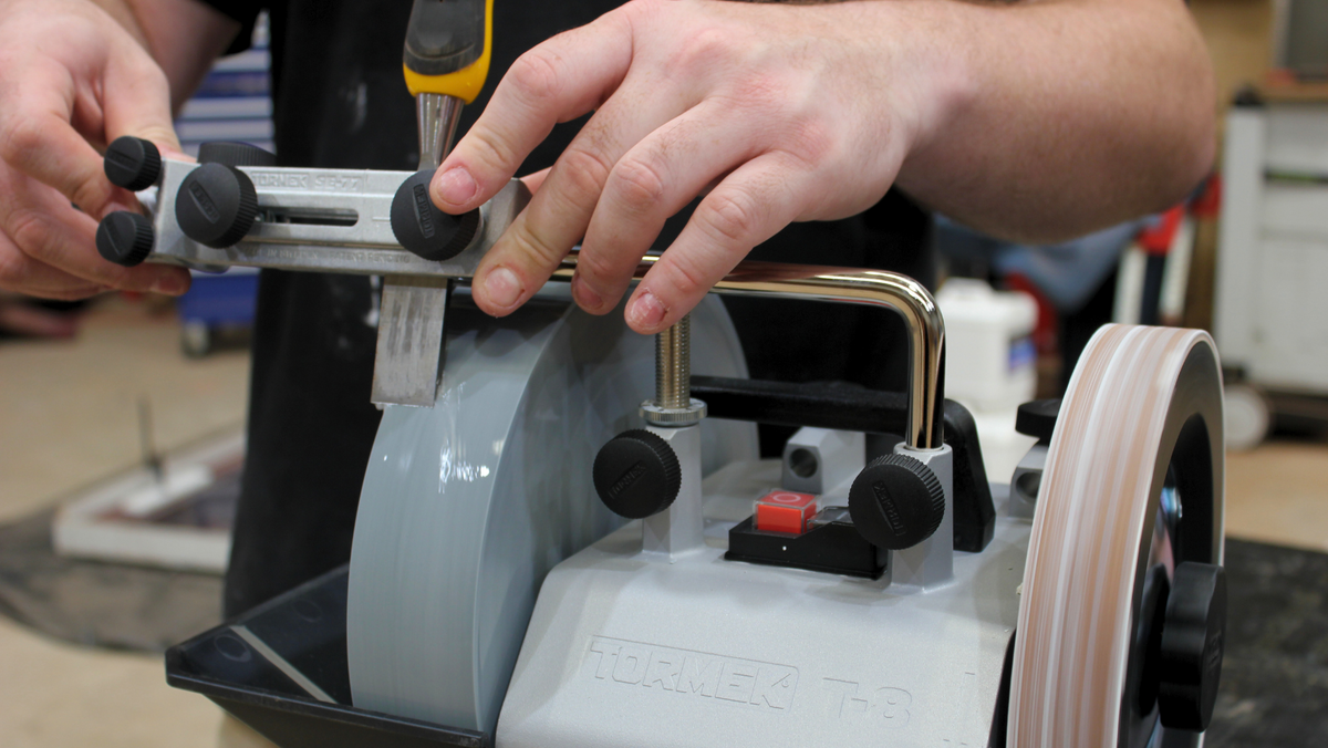 The Power of Tormek – Hammer Roo