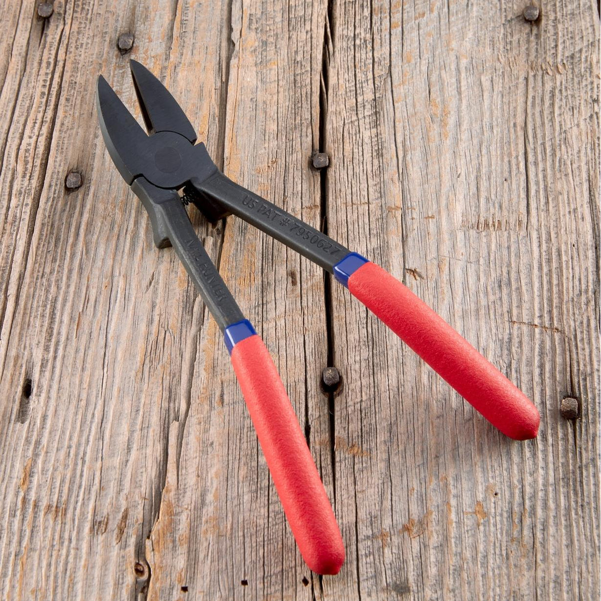 Nail Hunter Nail Removal Tool by Nail Jack Tools – Hammer Roo